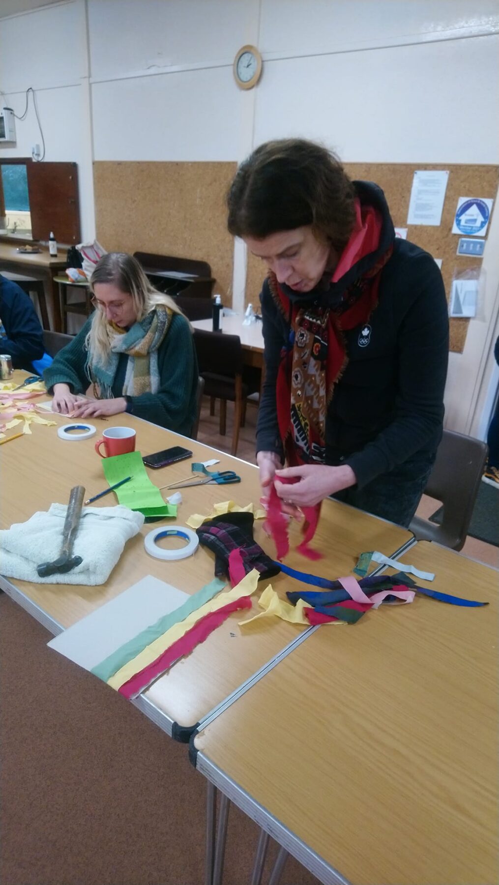 weaving-recycling - Girlguiding Stockport